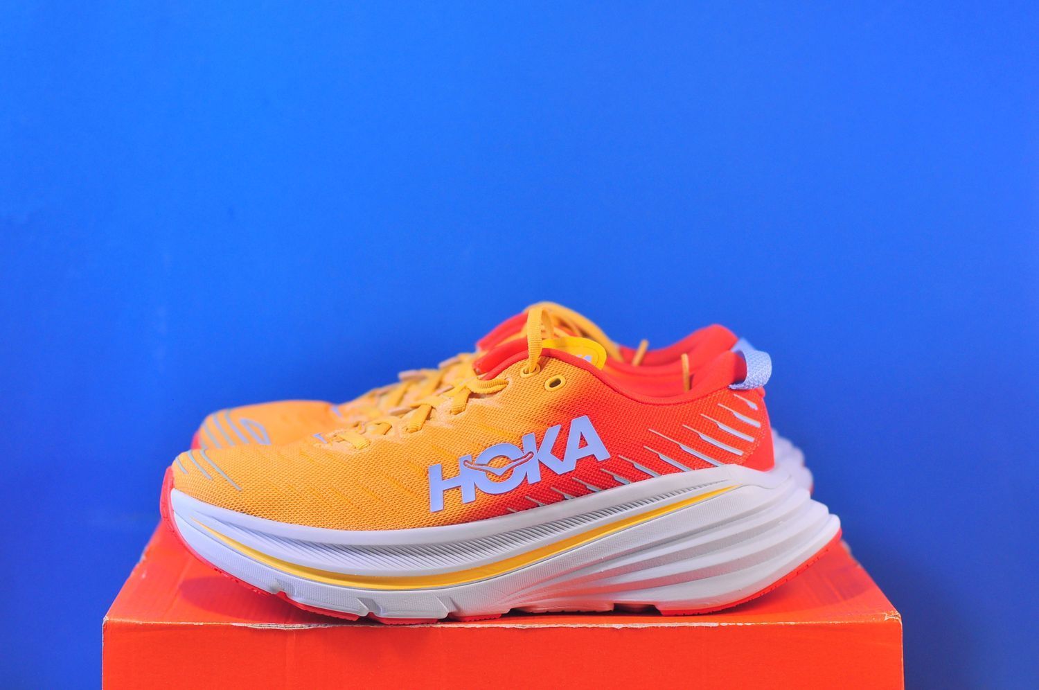 Кросівки Hoka One One Bondi X 💛 ціна: 2 999 грн. 💙 Купити у Києві