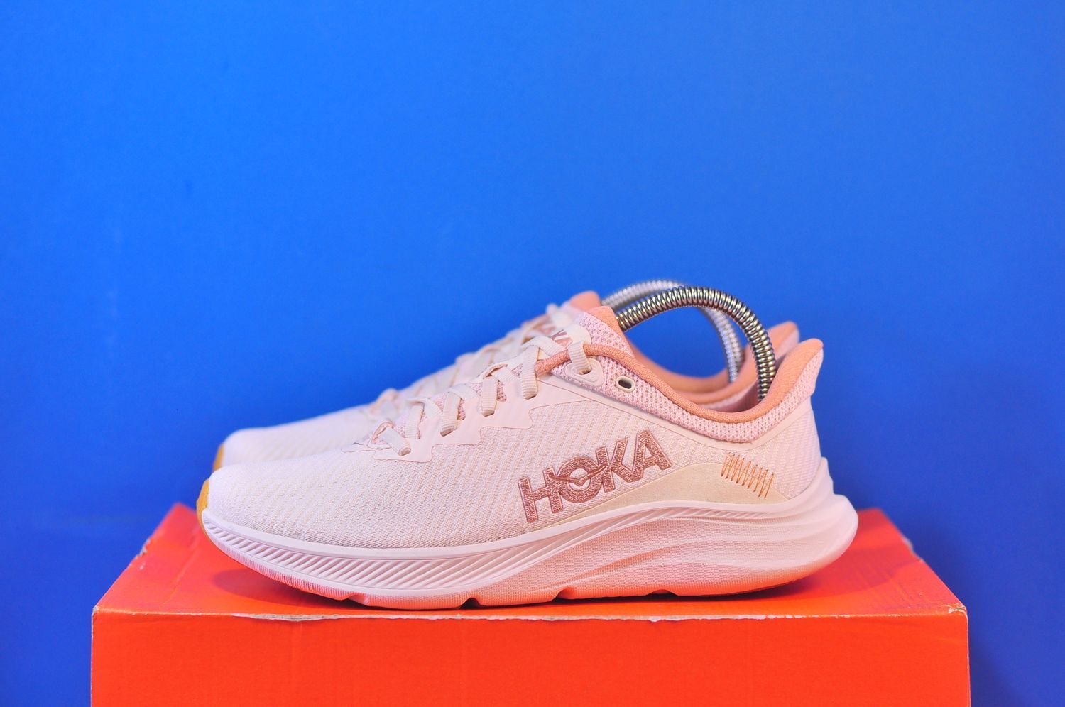 Кросівки Hoka One One Solimar 💛 ціна: 2 499 грн. 💙 Купити у Києві